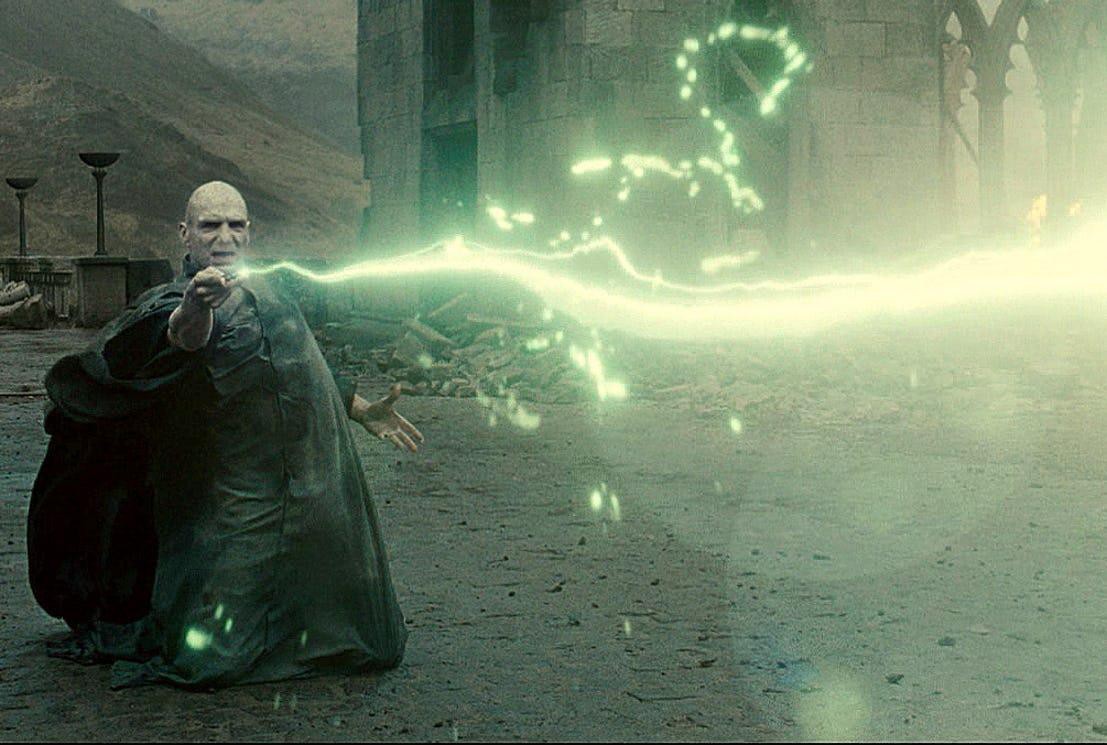 8 câu thần chú nguy hiểm nhất trong loạt phim Harry Potter