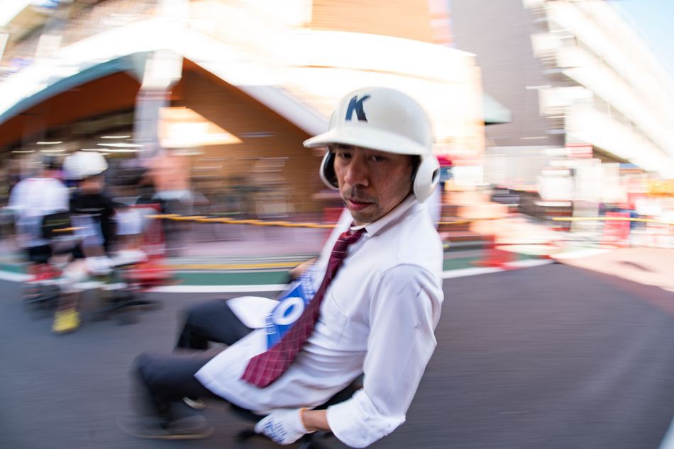 Isu-1 Grand Prix, Cuộc đua ghế văn phòng vừa vui vừa hài hước của người ...