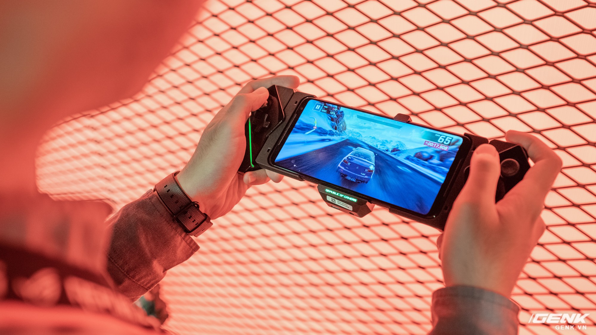 Đây là Asus ROG Phone 2: Smartphone màn hình OLED 120Hz và chip ...