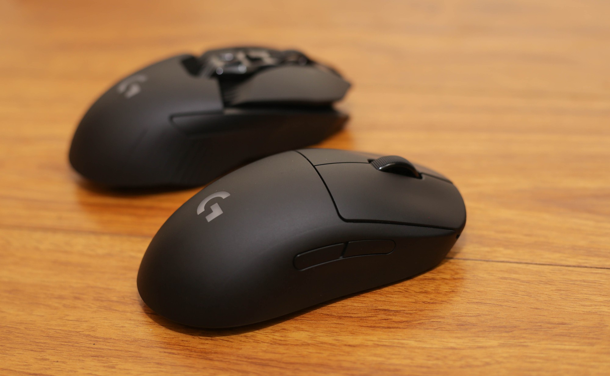 Chuột gaming siêu cấp đọ sức Logitech G Pro Wireless vs G903: Mèo nào ...