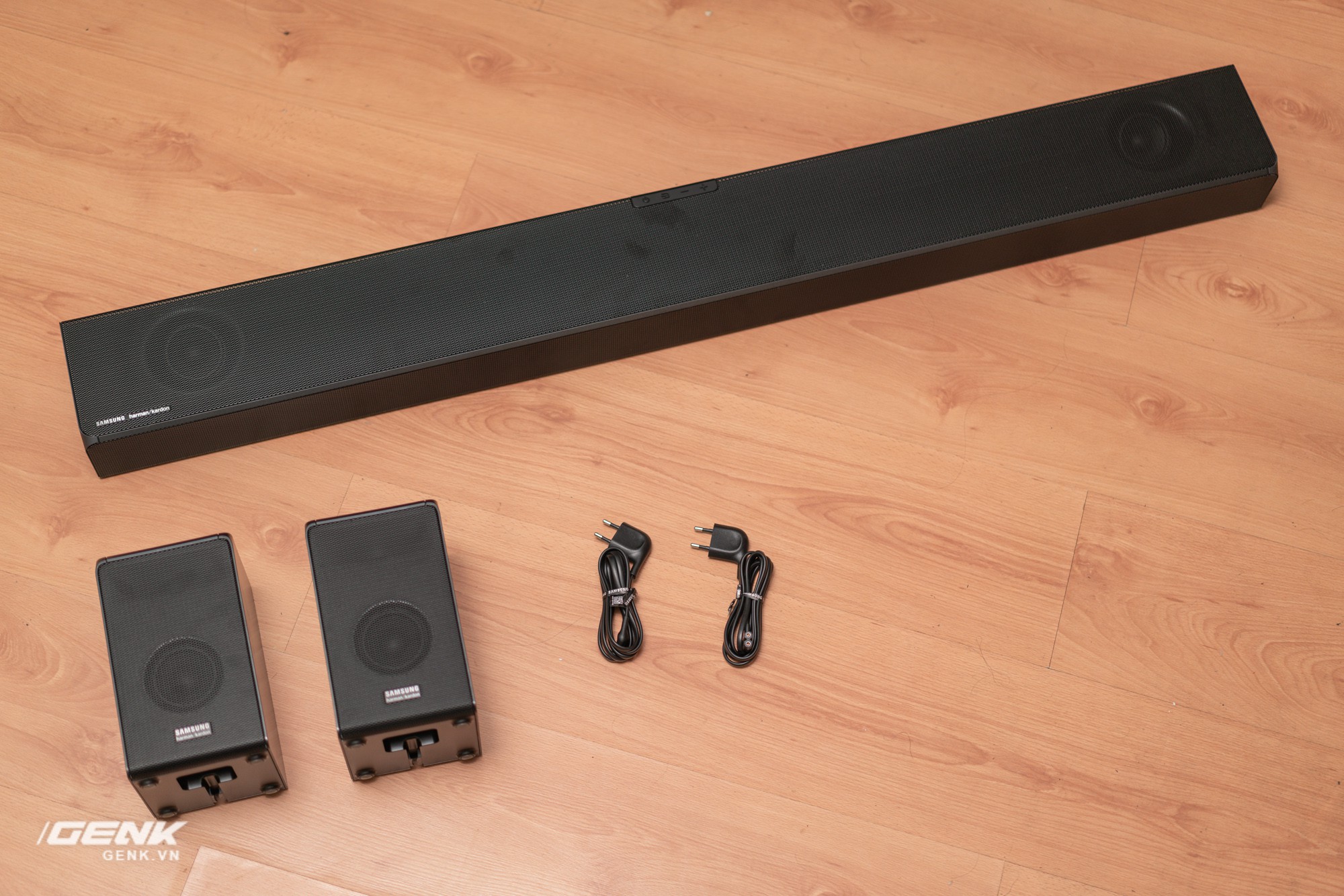 'Gãy lưng' set up để trải nghiệm Soundbar cao cấp Samsung HW-Q90R 7.1.4 ...
