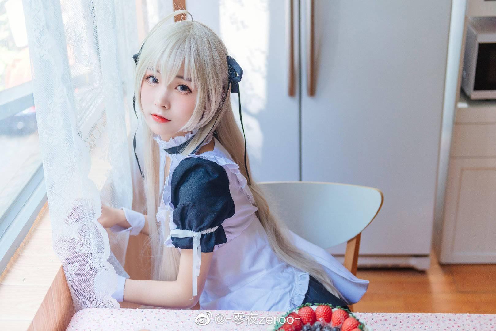 Tan chảy con tim khi ngắm "em gái loli" ngọt ngào như chiếc bánh kem