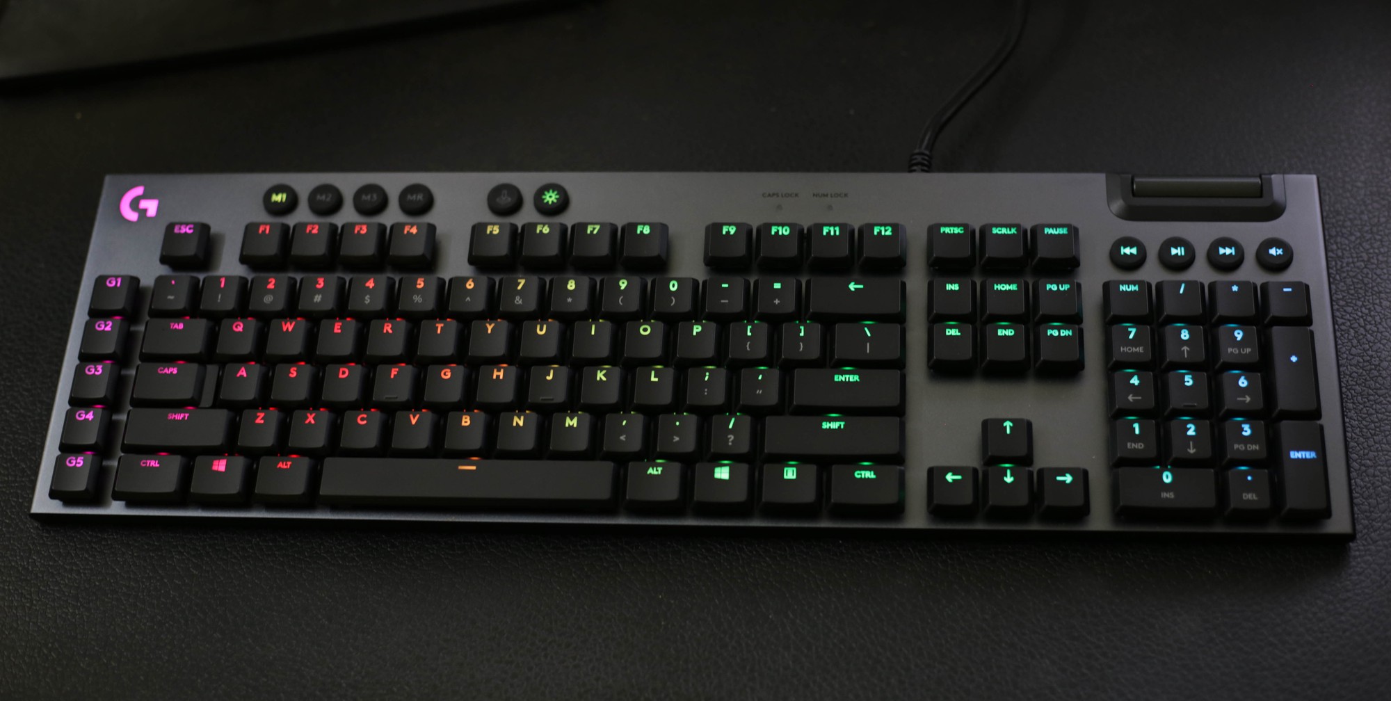 Đập 'hòm' và đánh giá bàn phím cơ siêu cấp vô địch Logitech G813