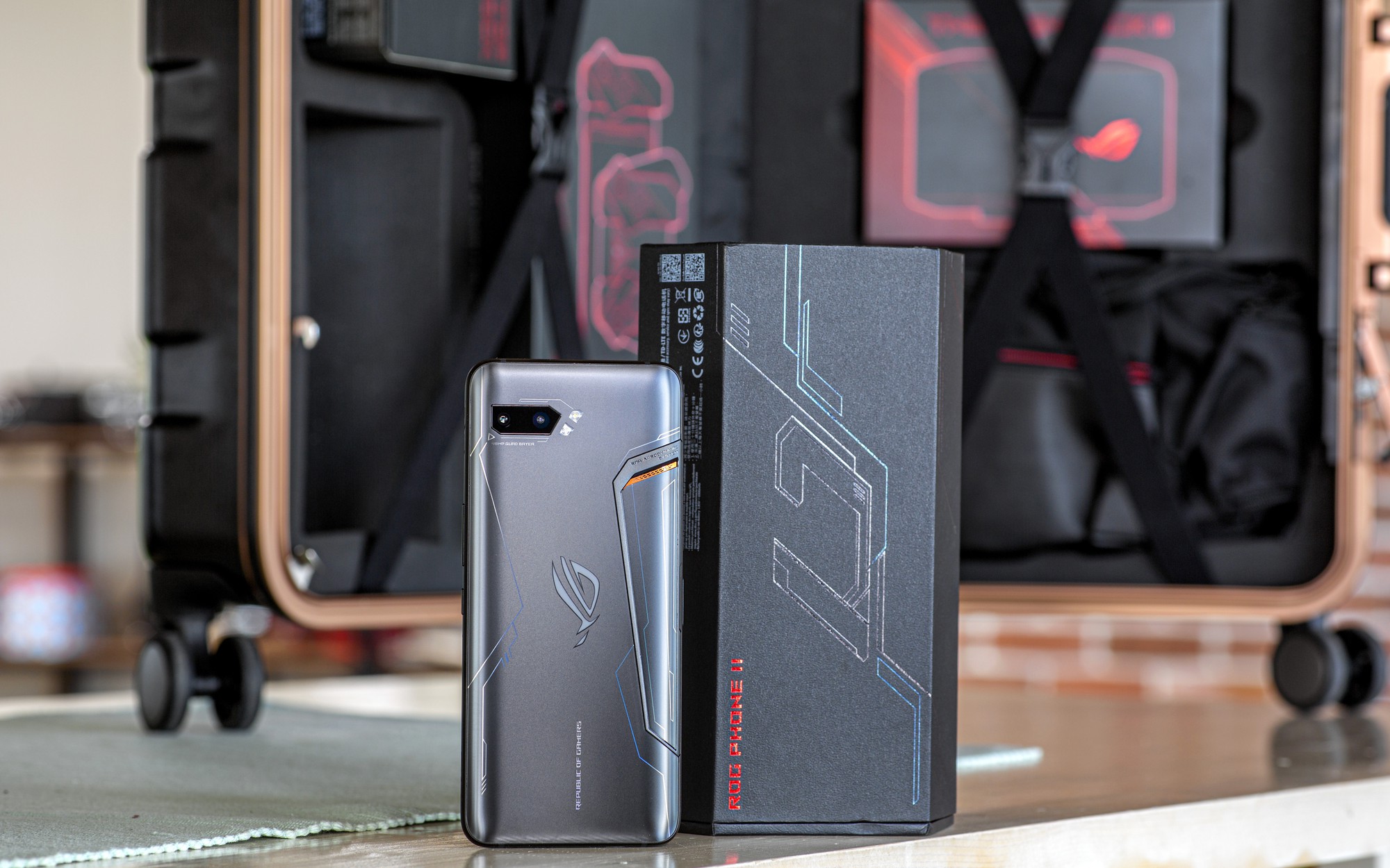 ASUS ra mắt ROG Phone II Ultimate Edition: Bộ nhớ trong 1TB, LTE 2Gbps ...