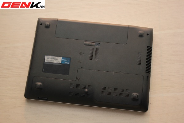 "Đập hộp" N46VM - laptop đa phương tiện cấu hình "khủng" tại Việt Nam