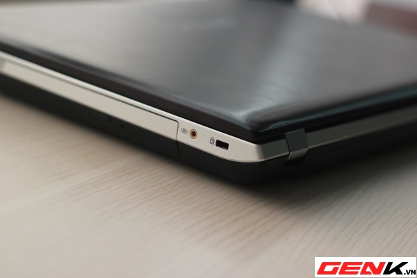 "Đập hộp" N46VM - laptop đa phương tiện cấu hình "khủng" tại Việt Nam