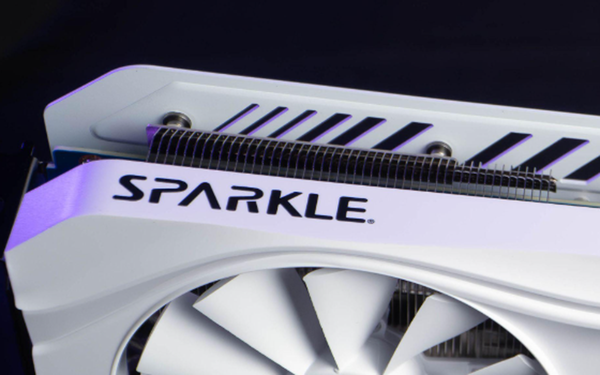 Khám phá Sparkle Intel Arc A770 Luna: "Ngôi sao" đồ họa với trải nghiệm ...