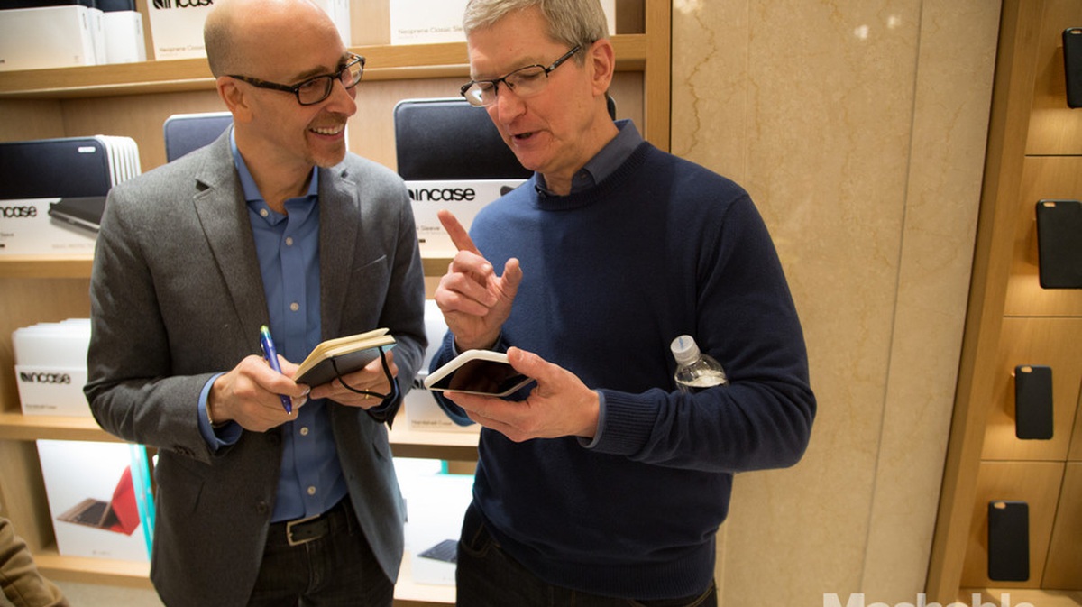CEO Tim Cook: thiết kế xấu xí không phải là lỗi, đó là một tính năng