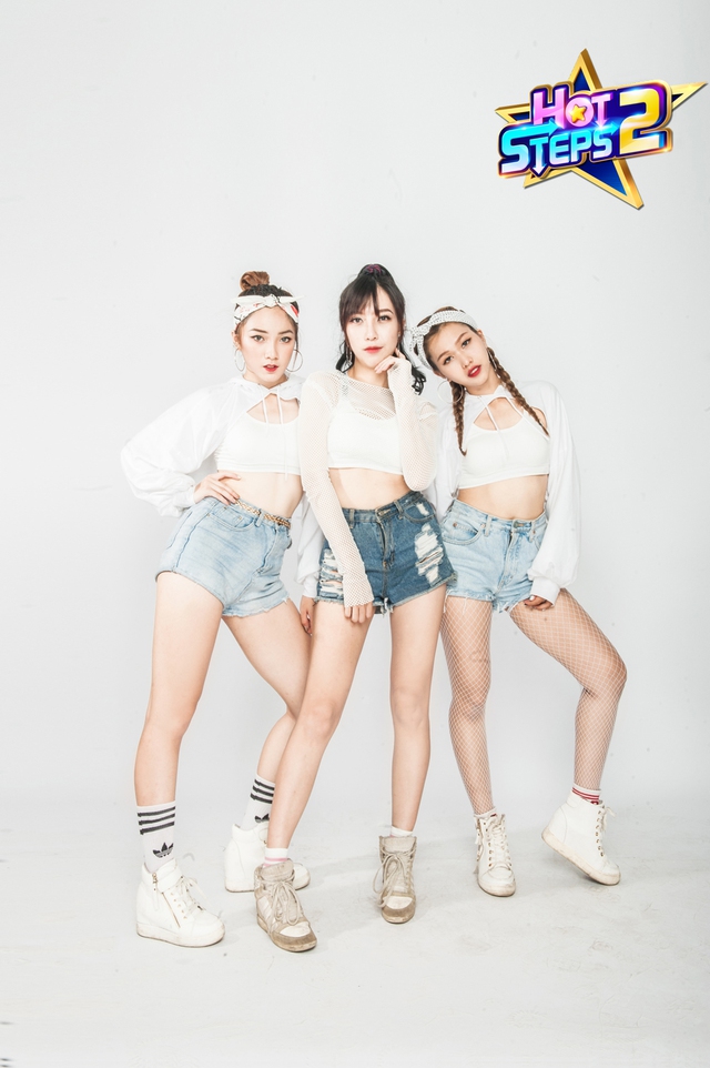 ST 319 Liz cùng đồng bọn siêu cá tính trong bộ ảnh Nhảy cùng Hotsteps 2