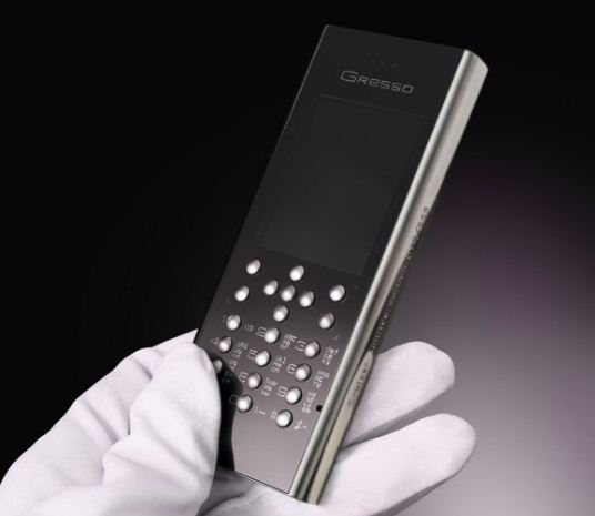 Gresso ra mắt dòng điện thoại siêu cao cấp