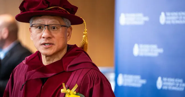 CEO Nvidia hé lộ lô chip AI của Samsung sắp trình làng