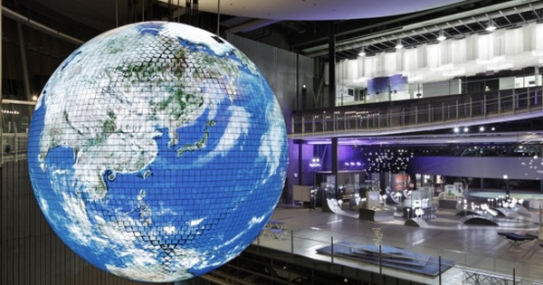 [Video] Geo-Cosmos: đèn OLED lớn nhất thế giới