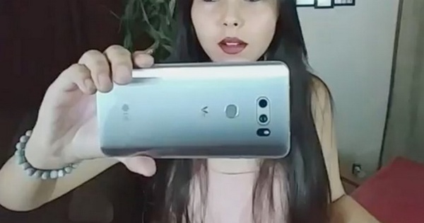 LG V30 lộ ảnh thực tế, màn hình P-OLED tỷ lệ 18:9, camera kép, không còn màn hình phụ