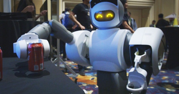 [CES 2018] Robot "ô sin" này có thể vào tủ lạnh mang bia ra cho bạn uống
