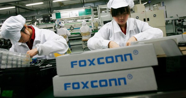 Không phủ nhận việc sa thải bất thường, nhưng Foxconn đang tuyển dụng ...