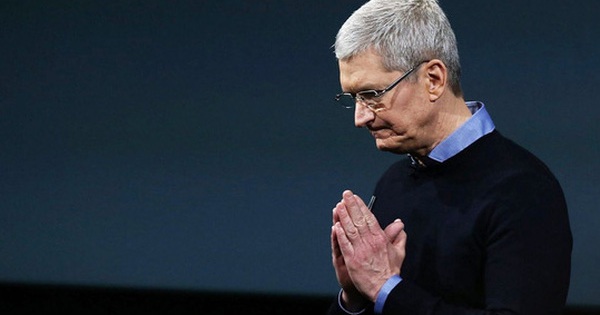 Doanh thu từ iPhone gây thất vọng, giá cổ phiếu Apple lao dốc