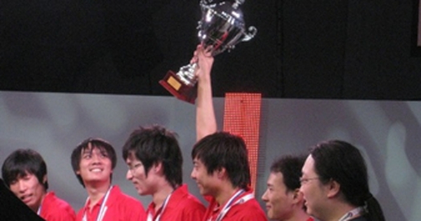 EHOME quay trở lại, 820 vẫn chưa giải nghệ?