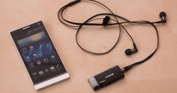 [Đánh giá] Smart Wireless Headset Pro: Tai nghe đa năng từ Sony