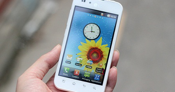 [Cảm nhận] LG Optimus White giá 8,6 triệu đồng tại Việt Nam