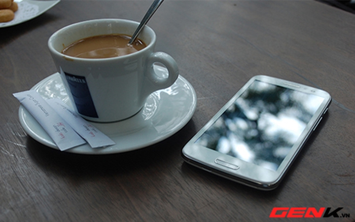 Hkphone Revo Max Treo Logo HKPhone Bất Ngờ Bán Ra Revo NEO Kết